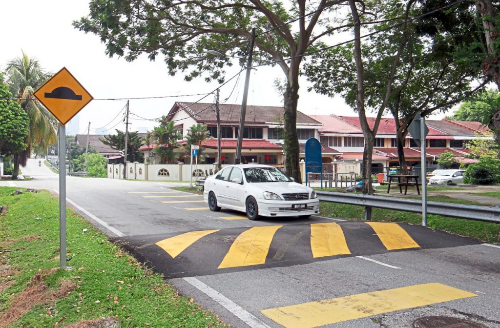 Types Of Speed Bumps In Malaysia | Klinikar